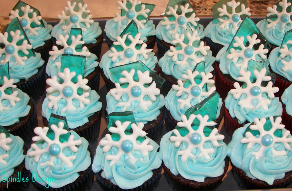 Elsa Cake - Spindles Designs