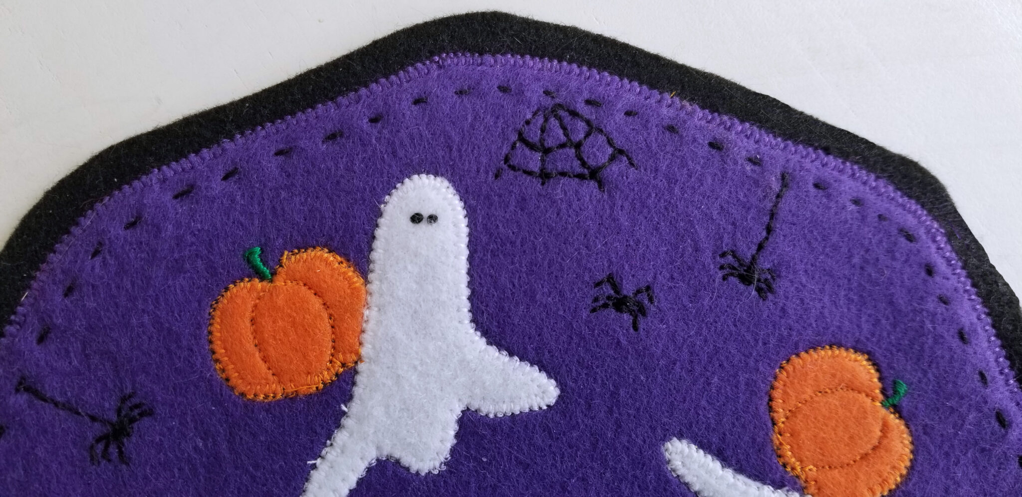 Felt Halloween Candle Mat - Spindles Designs